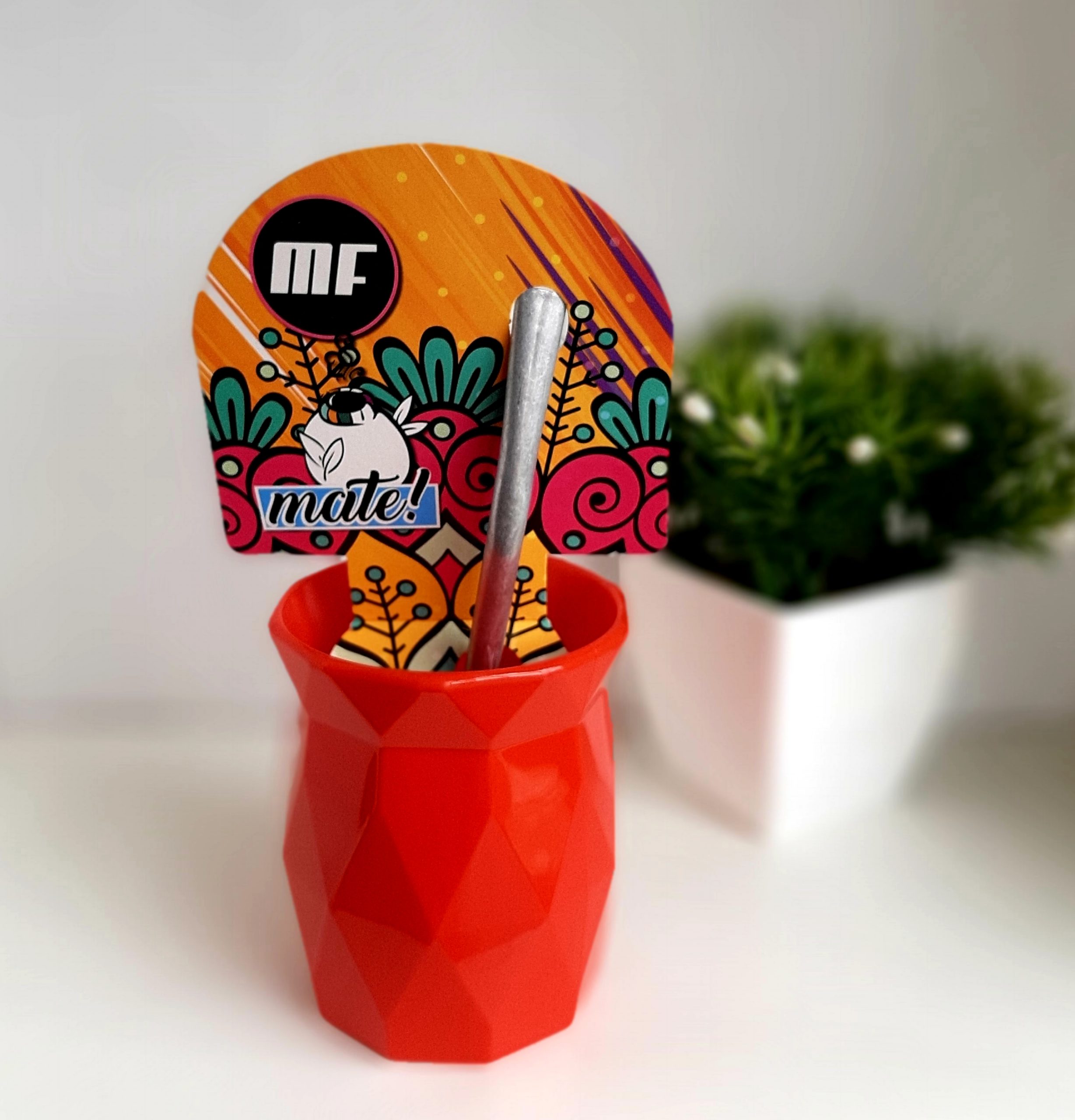 MATE ROMBO PLASTICO C/BOMB – Clauger